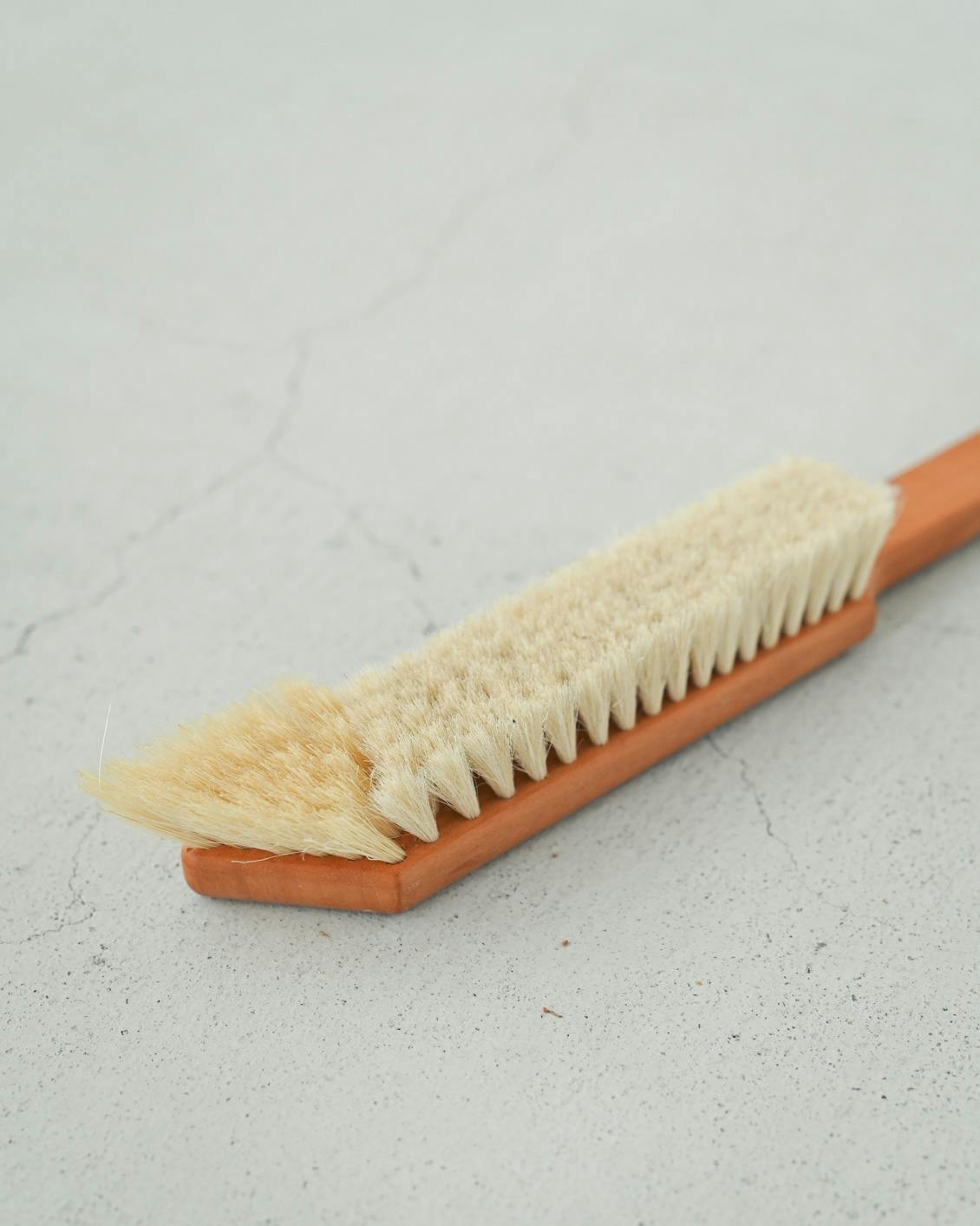 REDECKER/レデッカー社/ブックブラシ - 北欧、暮らしの道具店